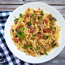 Pasta With Figs, Prosciutto & Pine Nuts | Italian Food Forever