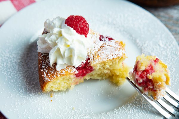Raspberry & Almond Buttermilk Cake | Italian Food Forever