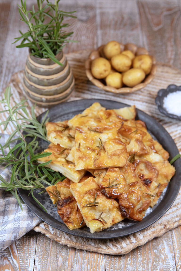 Crispy Potato Flatbread (Schiacciata di Patate) | Italian Food Forever